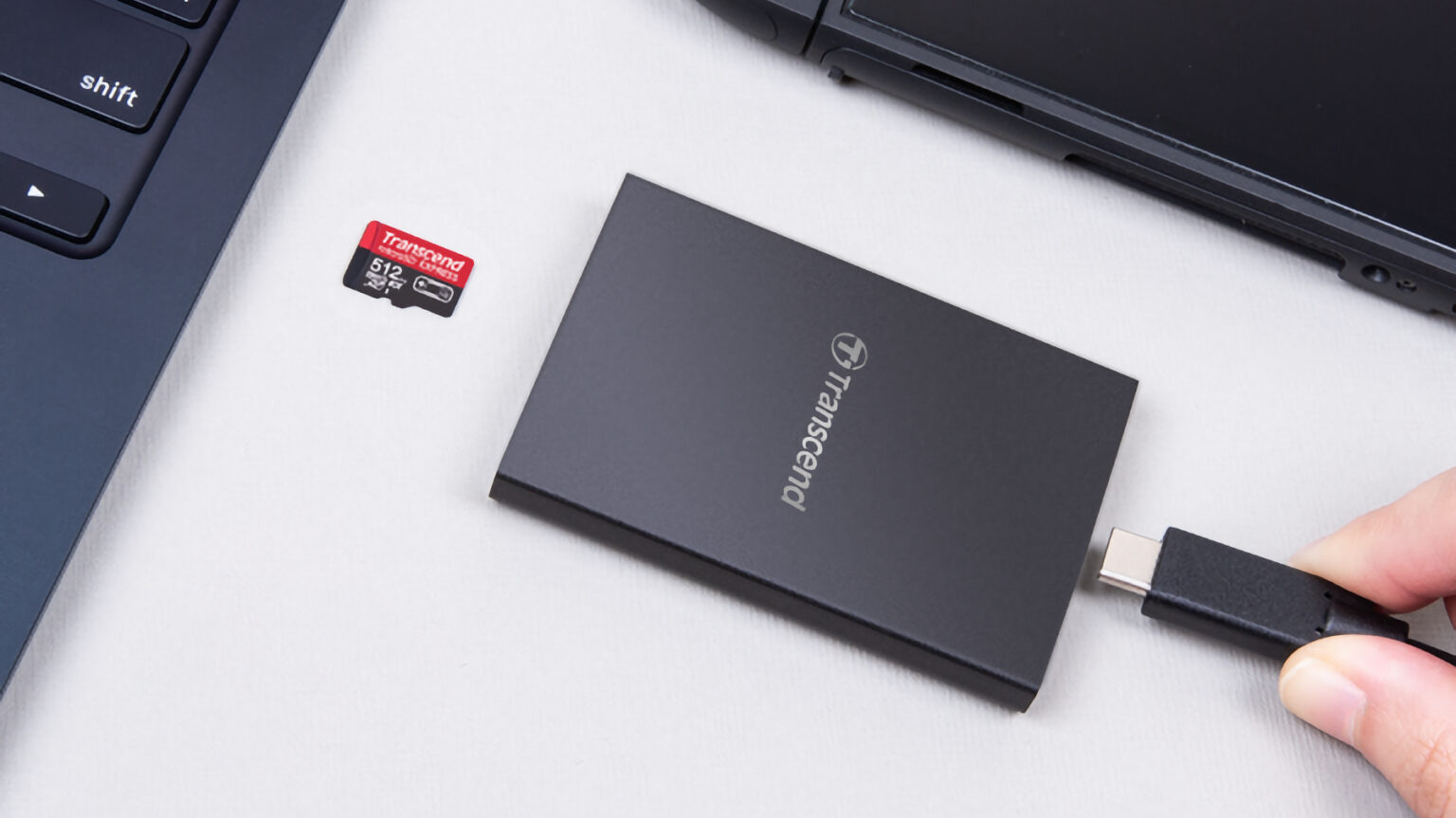 Transcend RDE3 microSD Express card reader promises SSD-like speeds ...